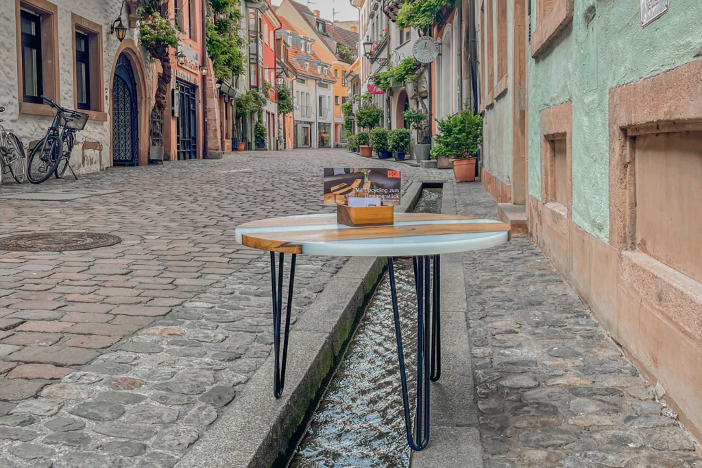 "Freiburger Bächle" – Die Raummoebelbauer